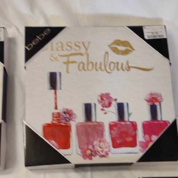 bebe | Accents | New Bebe Self Care Beauty Art Set W Red And Gold ...